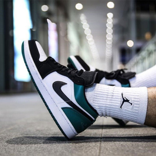 【NIKE耐克 男士板鞋/休闲鞋】【现货】Air Jordan 1 Low AJ1低帮黑绿脚趾 553558-113 现货 553558 ...