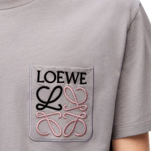 【LOEWE罗意威 男士短袖T恤】【包税】LOEWE/罗意威23新款 男浅灰色棉质平纹常规版型短袖T恤H526Y22X99-1210【正品 价格 图片】 - 寺库网